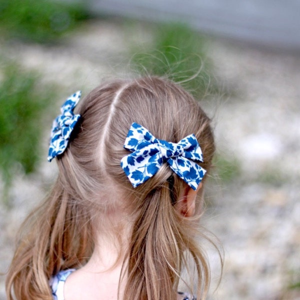 Team Embroidered Long Tail Bows - CUSTOM, Sports Team Fan Bows ...