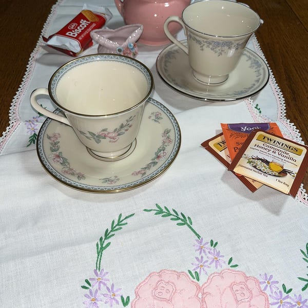 Vintage Farmhouse Box • Primitive Country Decor • European Farmhouse ...