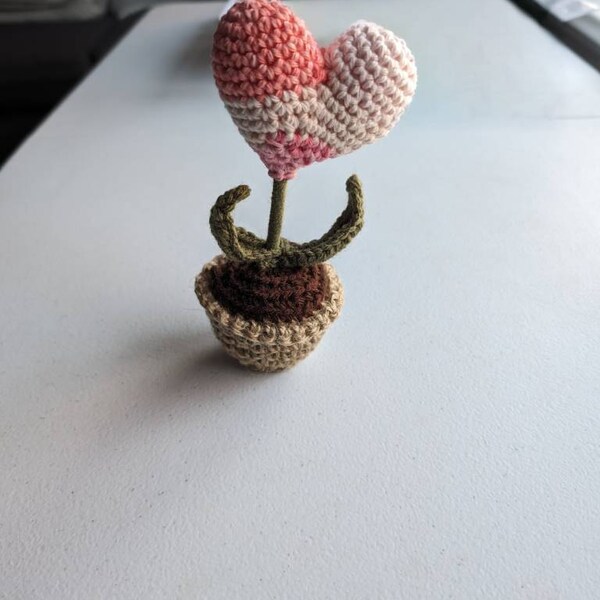 Red Heart Plant in a Pot Crochet Pattern, Personalised Anniversary ...