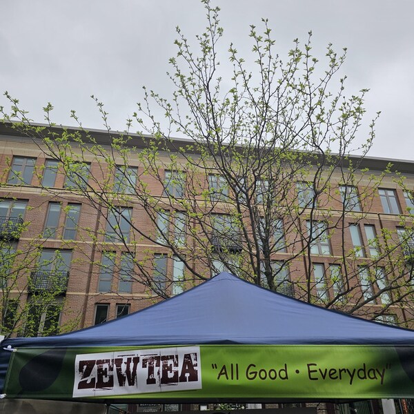 Custom Start-up Show Bundle: Personalized Canopy Banner & Logo Table ...