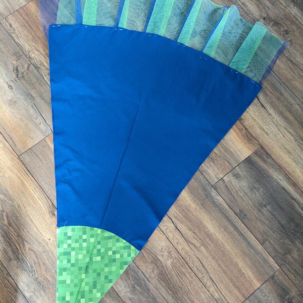 Fat Quarter Minecraft Pixels Green 100% Cotton Quilting Fabricchristmas ...