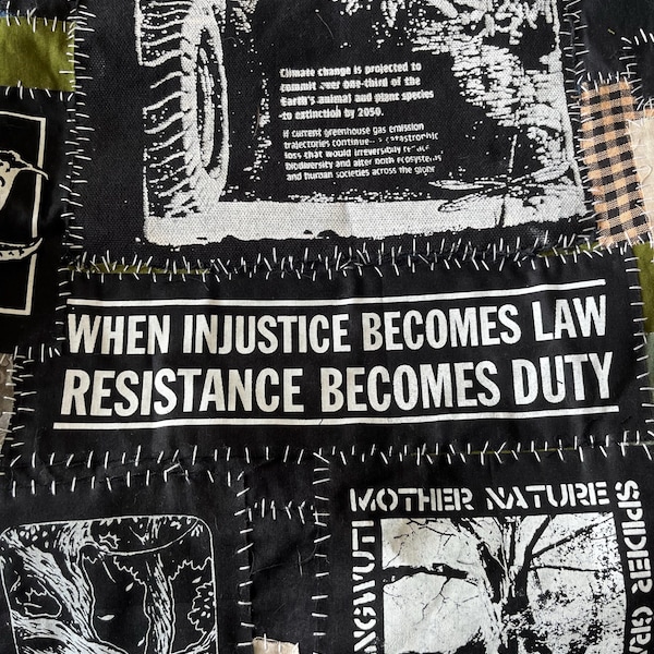 INJUSTICE LARGE PATCH Theres a Bunch of Words Here so Just Look at the ...