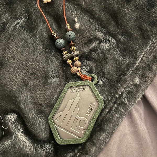 Silver Batuuan Spira Solid Metal | Metal Batuu Credit | Star Wars ...