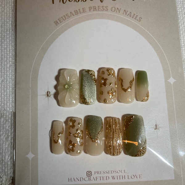 MIDORI | Gold Floral Nail Art Press on Nails | Jade Magnetic Nails | 3D ...