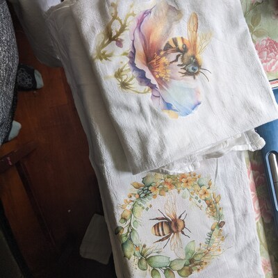 Watercolor Honey Bee Clipart, Spring Garden Bee and Honey Drips Clip ...