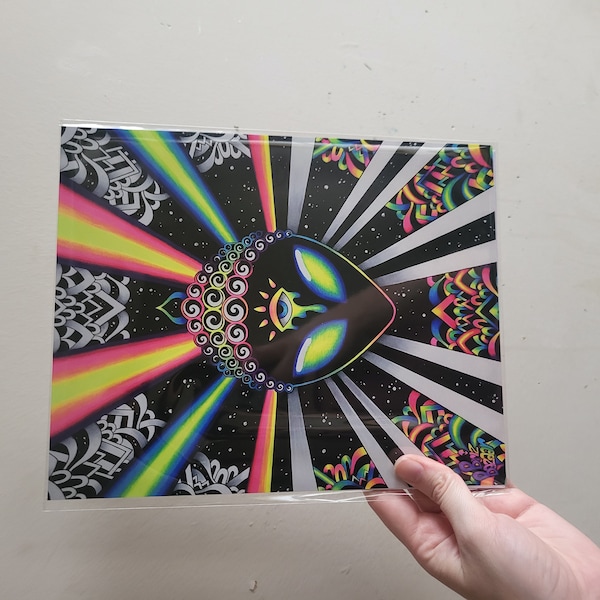 Art Print of Trip Alien / Alien Art / Psychedelic Alien / Trippy Alien ...
