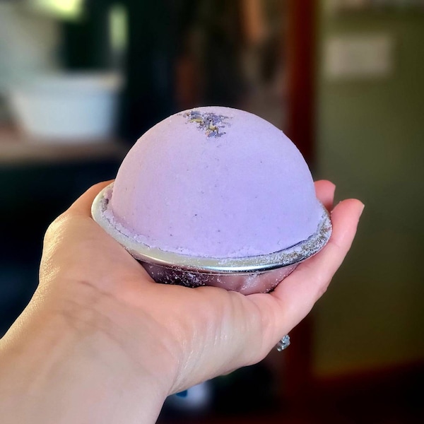 DIY BATH BOMB Recipe & Tutorial Guide, Bath Bomb Making, Step by Step ...