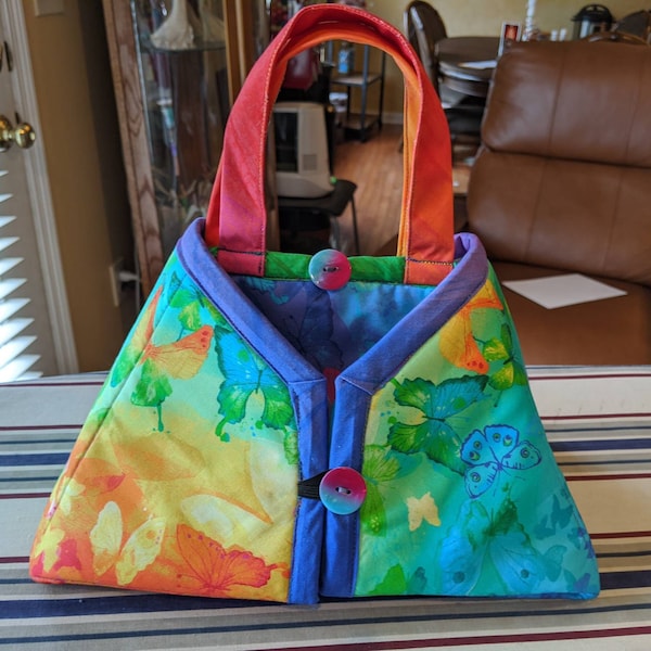 Classmate - A Paper Pattern for a Great Folding Carry All for Sewing ...