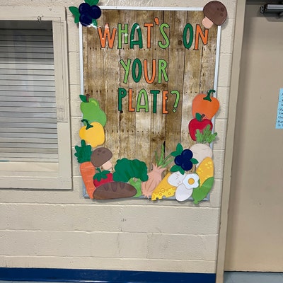 What's on Your Plate Cafeteria Health Healthy Eating Bulletin Board Kit ...