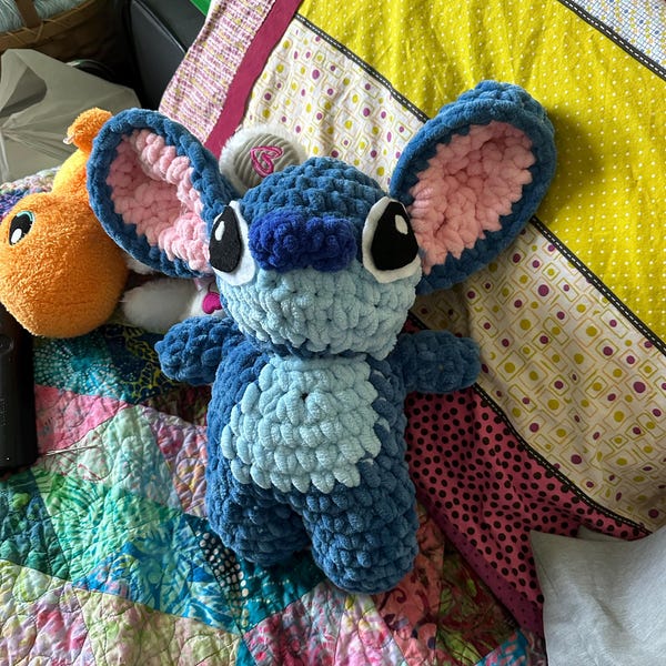 CROCHET PATTERN (PDF): Stitch-standing Amigurumi / Plushie / Bagcharm ...