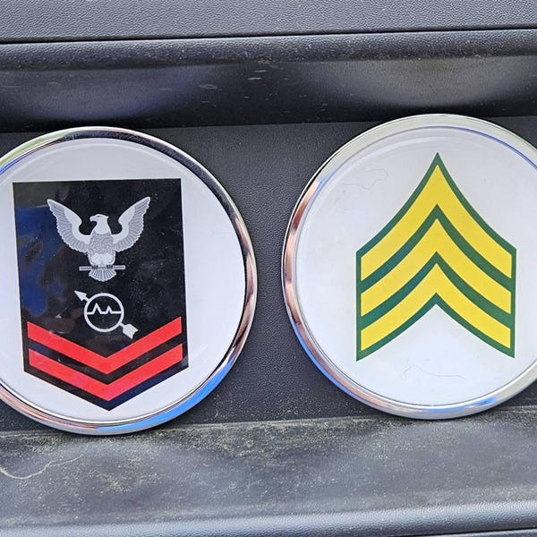 Officially Licensed Product - Marine Mom With USMC EGA Logo - Thin Top ...