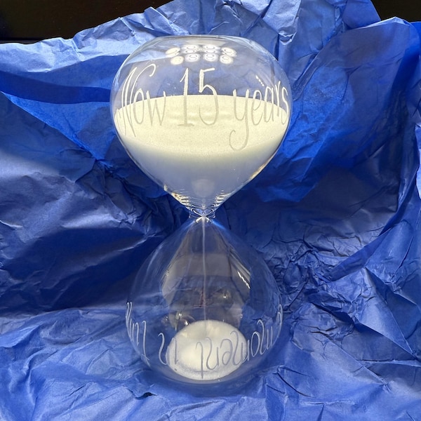 Personalised 15th Anniversary Sand Timer Crystal Clear 30 or 15 Minute ...