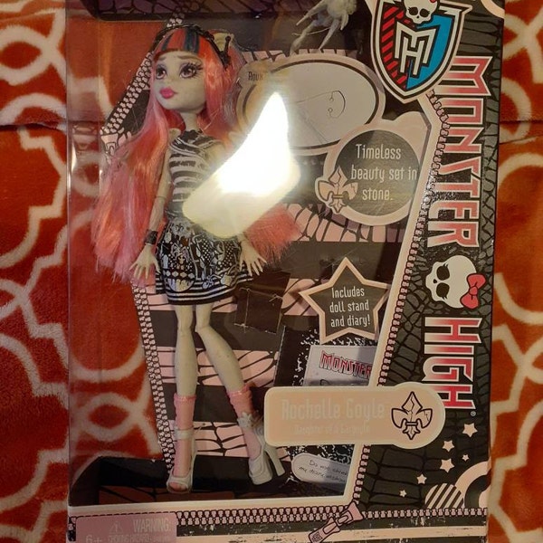 Werewolf Sisters, Clawdeen and Howleen. - Etsy