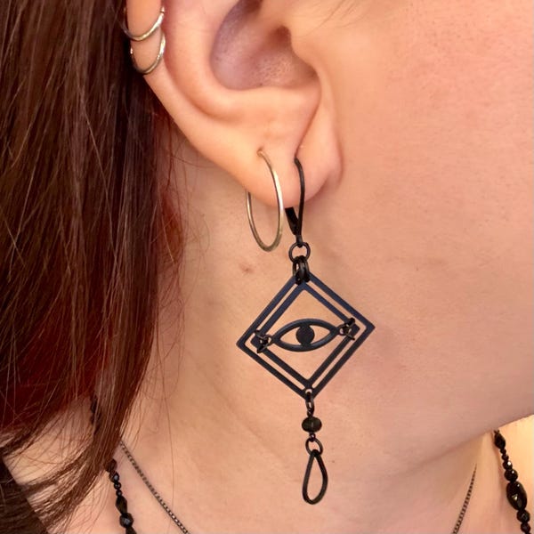 Blackened Vertebrae - Spine Chain Necklace in Black Matte - Fishbone ...