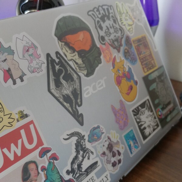 Elder Scrolls Skyrim Dragon Sticker Holographic Vinyl - Etsy