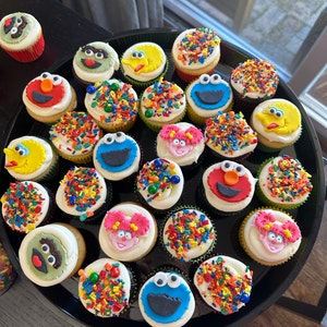 57 Mini Icing Eyeballs Candy Eyeballs Halloween Party - Etsy