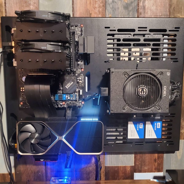 Wall Computer Dual Radiator, Wall Computer, Open Air Computer Case ...