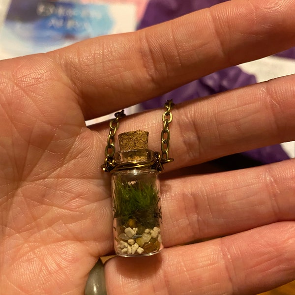 TINY TERRARIUM Necklace With Live Kentucky Moss Living Plant Jewelry ...