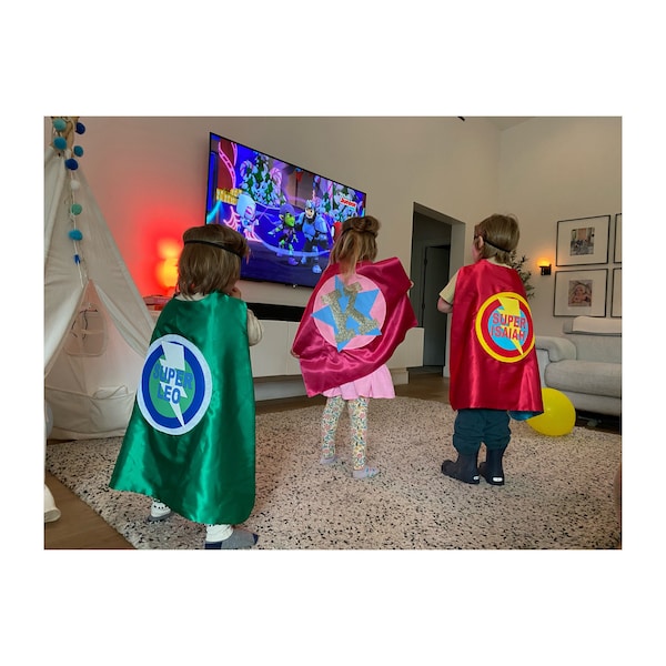 Make Your Own Cape DIY Superhero Cape Decorating Kit. Super Hero Party ...