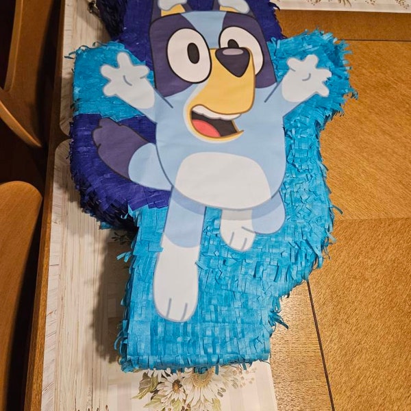 Bluey Pinata! 27”x16”x4” - Etsy