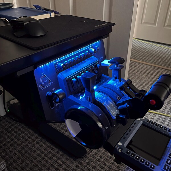 Honeycomb Alpha Yoke, Honeycomb Bravo Throttle and Logitech Panel ...