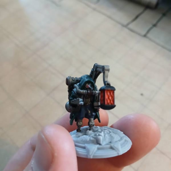 Scavenger Adventurer (set of 1) - | Mars Tech Priest | Surveyor Bot ...