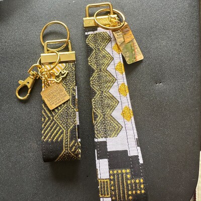 4 Pcs. Stainless Steel Wire Keychain W/ Twist Screw Clasp, Cable Rope ...