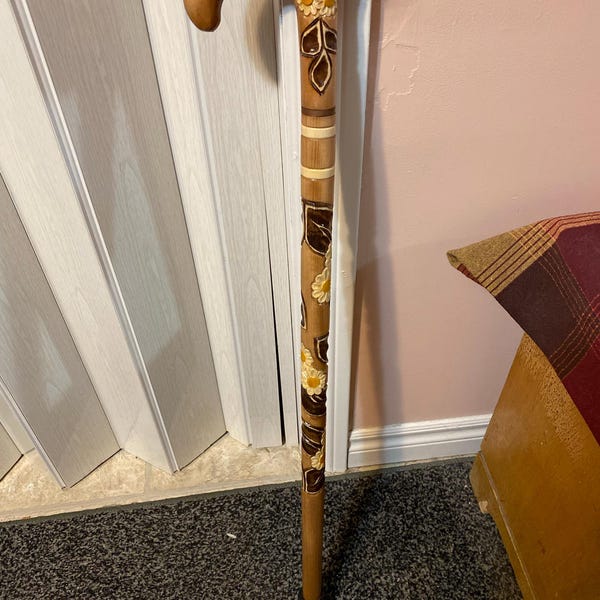 Walking Cane for Ladies Chamomile Flower, Hand-carved Pretty Cane With ...
