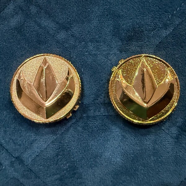 Crimson Hawk Power Coin-gold Morpher Street Ryu Fighter Cosplay Prop - Etsy