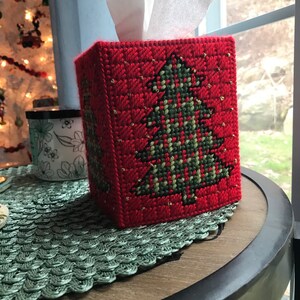 Cardinal Tissue Box Cover / Christmas Cardinal Tissue Box Cover ...