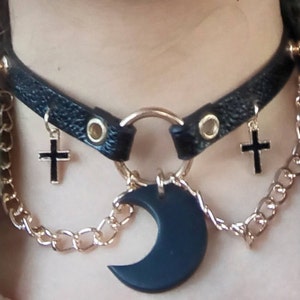 EYES Pastel Goth Halloween Necklace With Bat Wings Cross O-ring ...