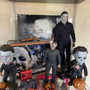 Rabbit in Red Lounge Michael Myers Halloween Film Unisex - Etsy