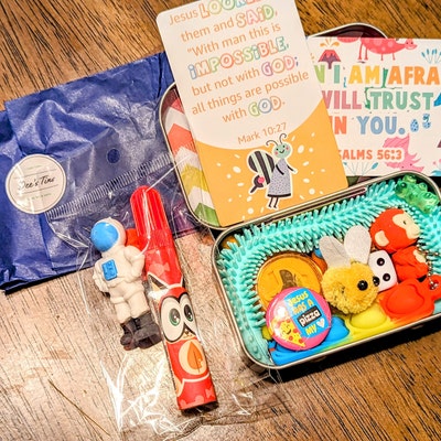 Sensory Calm Down Kit for Kids Rainbow, Sensory Tin, Anxiety Relief ...