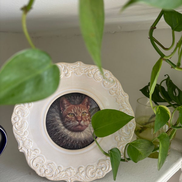 Vintage Petite Lacquered Plastic Hand-painted Box With A Flower on the ...