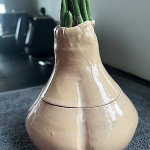 Ceramic Garlic Pot, Garlic Keeper, Pottery Garlic Holder, Cottage ...