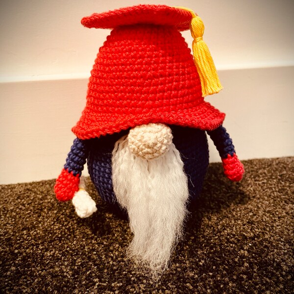 Crochet Patterns Graduation Gnome, Crochet Gnome Pattern, Graduation ...