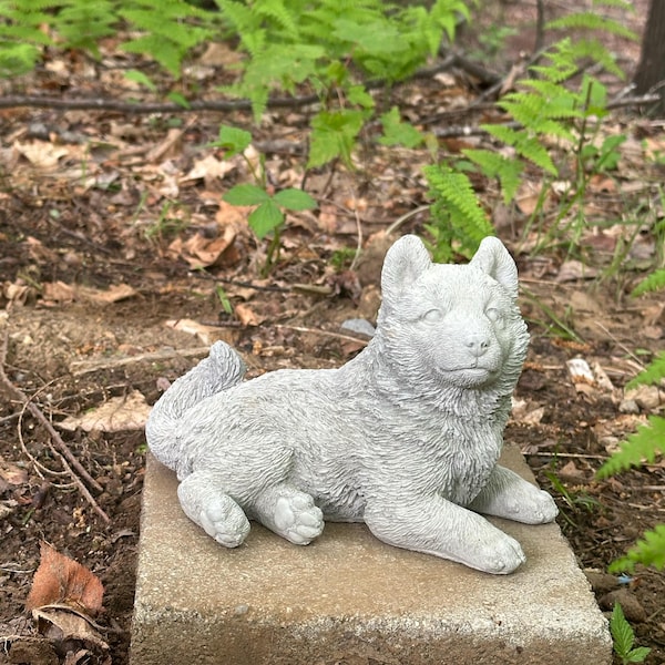 Detailed Bench Figurine Concrete Yard Figure Detailed Bench Sculpture ...