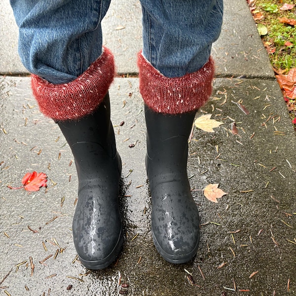 SLUGS Fleece Rain Boot Liners in Solid Purple, Fleece Socks, Rainy Day ...