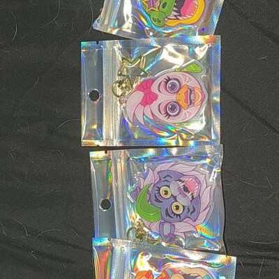 FNAF Security Breach Keychains Glamrock / Shattered Freddy, Monty ...