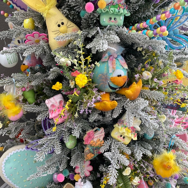 Set of Five Fake Faux Bee Cake Pops for Coffee Bar and Decorating for ...