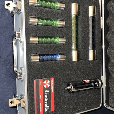T Virus Syringe Case Resident Evil Sample Suitcase Umbrella Prop ...