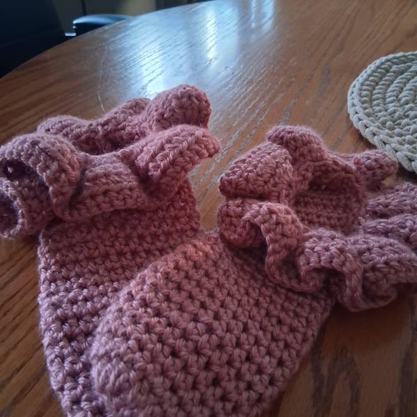 Crochet Sock Ruffle Footies Pattern - Etsy