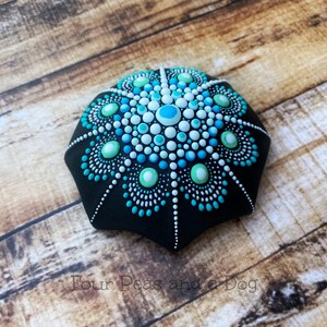 DOT MANDALA PATTERN 71 Christmas Tree Dot Art Guide Mandala Template ...