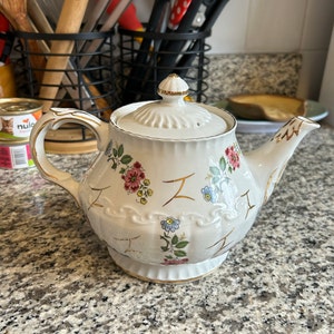 Broken Completely Mismatched Tea Cups and Saucers Vintage Tea Cups ...
