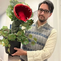 Beetlejuice Sandworm Hand/arm Puppet Great for Cosplay - Etsy Norway