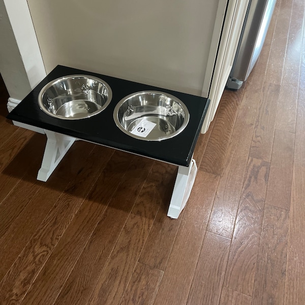 Medium Raised Dog Feeder - Etsy