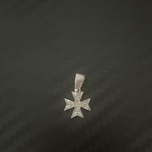 Sterling Silver 925 Bracelet Chain Maltese Order of Malta Cross in a ...