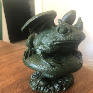 Toad on Mushroom Statue, Demon Toad, Horned Toad, Toad GARGOYLE - Etsy