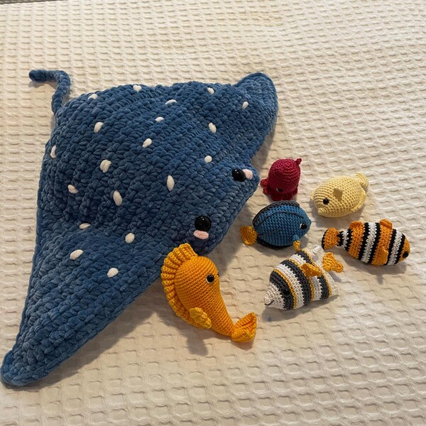 PATTERN PACK Mega Ray and 7 Sea Friends Patterns Ray, Angelfish, Blue ...