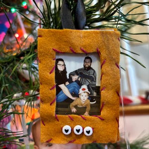 Polaroid Frame Felt Scalloped Ornament Template - Etsy